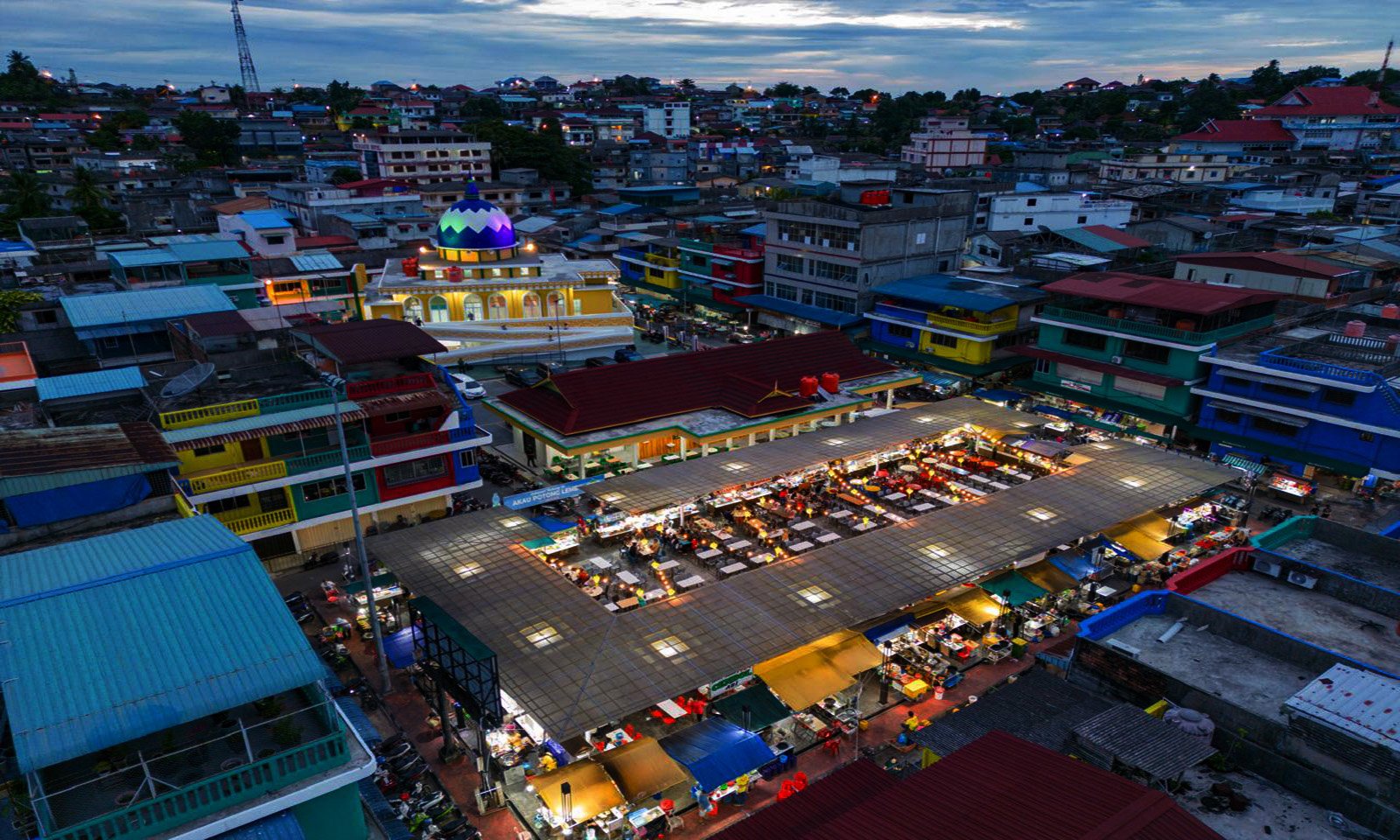 Jalan-Jalan ke Pusat Kuliner Legend di Tanjungpinang, Akau Potong Lembu ...